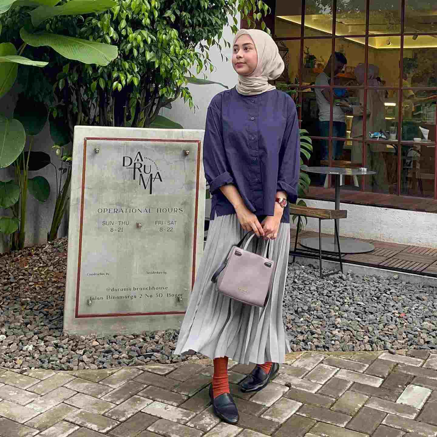 √ Baju Biru Tua Tudung Warna Apa - Padananwarna